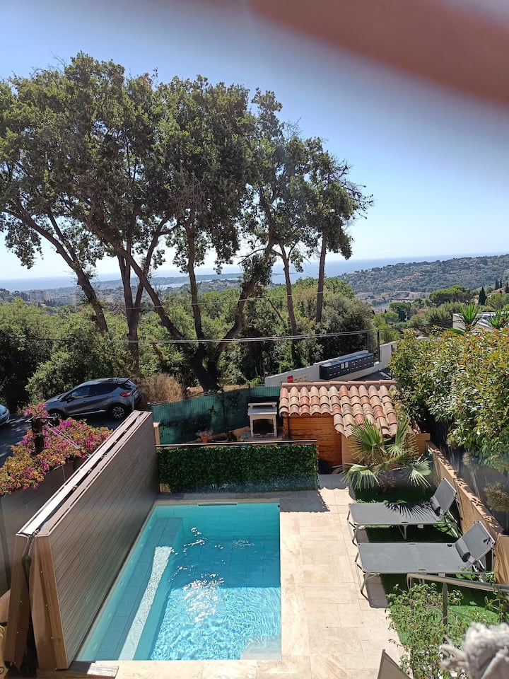 2 Pièces Calme Piscine Chauffée Privée Vue Mer - Vallauris