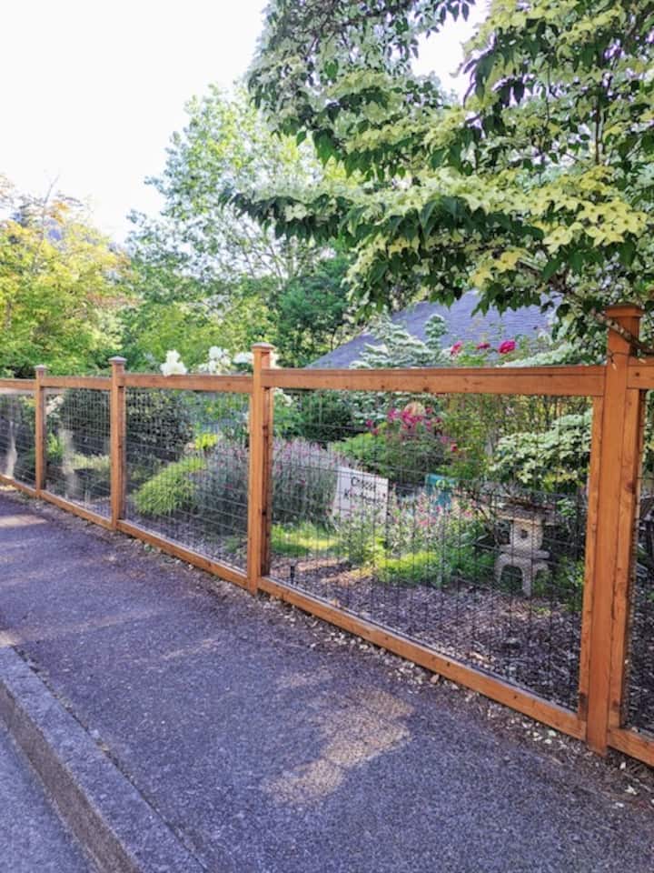 South Eugene Charm - Eugene, OR