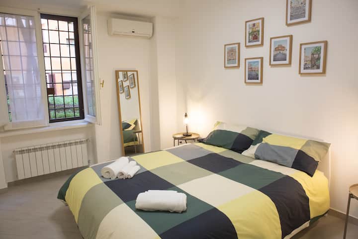 Sunny’s Suite | 2min To Metro B, 8min To Colosseum - Italy