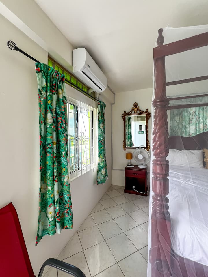 The Lime House (Nutmeg Room) - Grenada