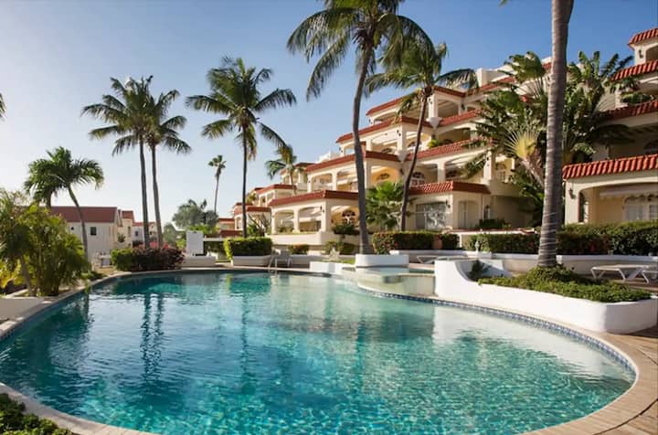 Royal Palm Resort Oceanview Penthouse Paradise - Curaçao