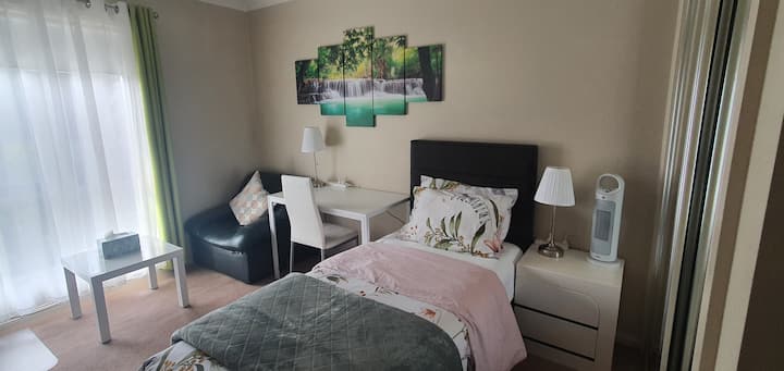Cosy Home @ Rootyhill - Blacktown