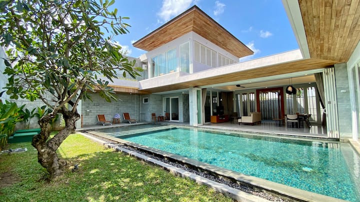 Tranquil Relax 4brvilla, Big Pool&parking Seminyak - Seminyak