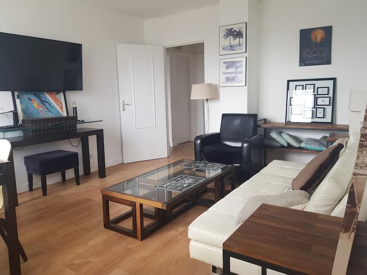 Charment 2 Pièces Lumineux Dans Une Résidence. - Montigny-le-Bretonneux