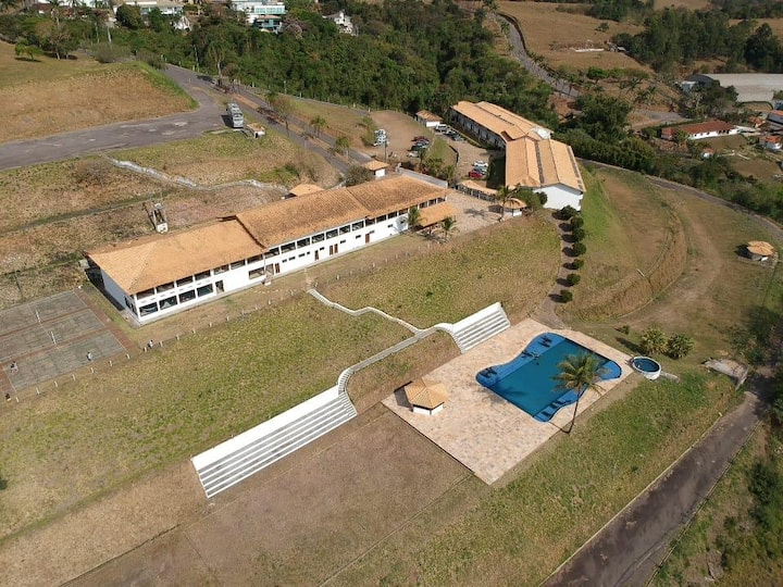 Lagamar Hotel Varginha - Apartamento Luxo Família - Varginha