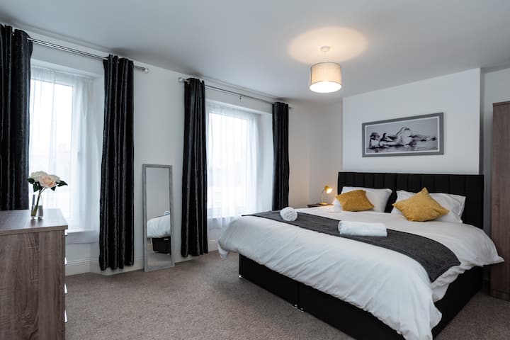Smart Plymouth 3 Bed House - Plymouth