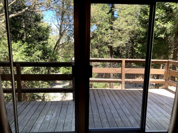 Chalet With Treetop Views Near Lake Gregory - San Bernardino
