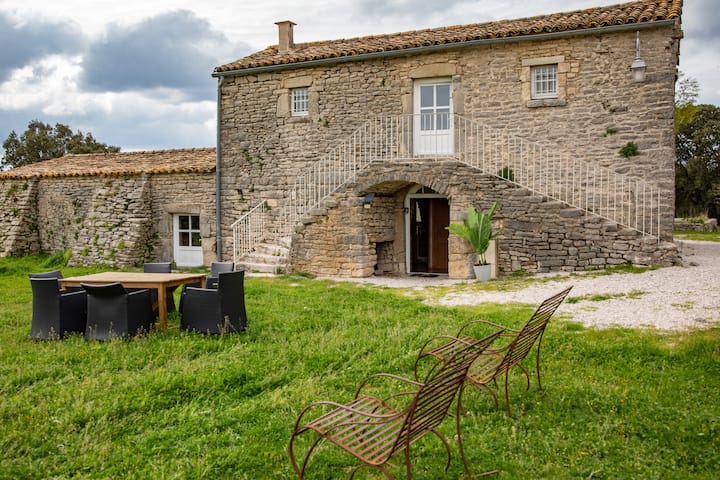Logement Entier : Gîte Arche - Région Pic St Loup - Claret