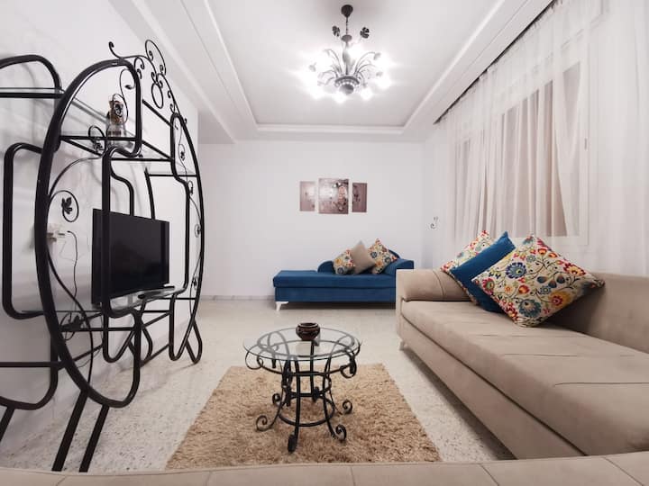 L' Amazighi
A Moderns Berber Flat
Balcony & Bbq - Sousse