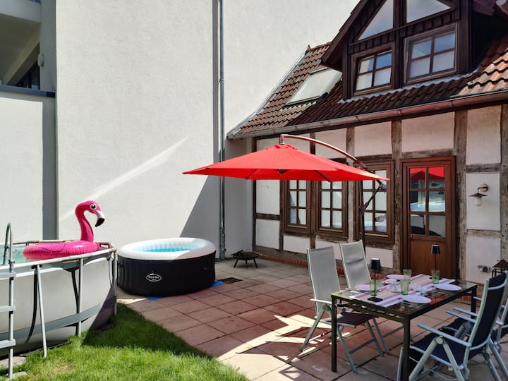 Großes Fachwerkhaus Mit Sauna, Pool, Heimkino - Burgwedel