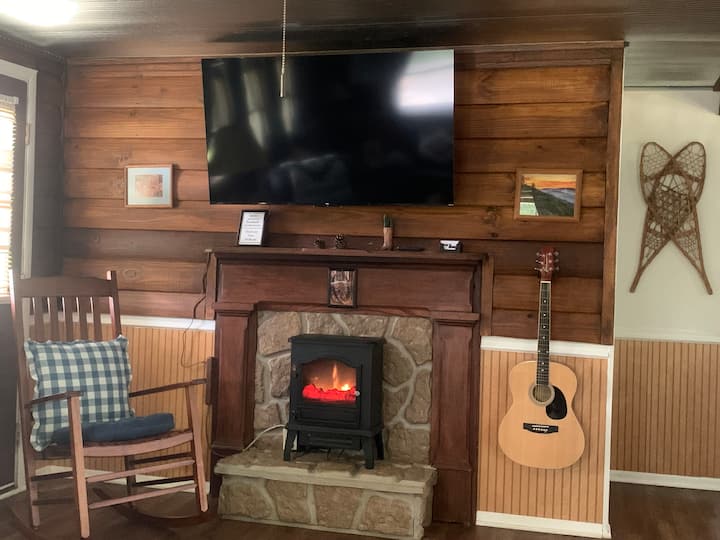 Wagon Wheel Retreat 10% Off Weekly Rental - Pulaski, TN