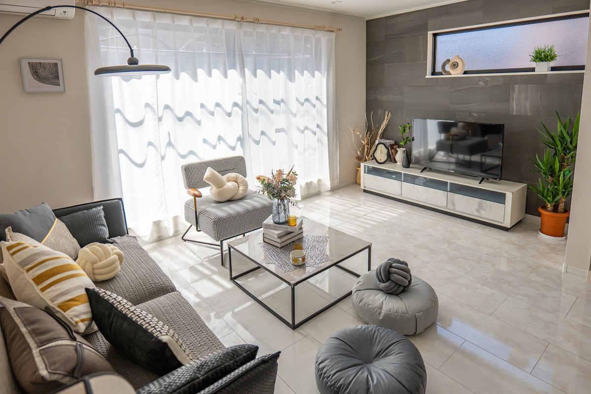 18 Hatsudai Station 5 minutes, tram 1 stop to Shinjuku, 120 square ...