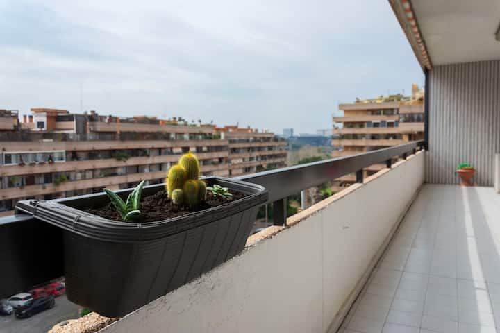 Terrazzo Panoramico + Parcheggio, Vicino Eur - Rome