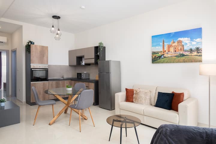 Modern Stylish 2br With Balconies - Apt.1 - Valletta