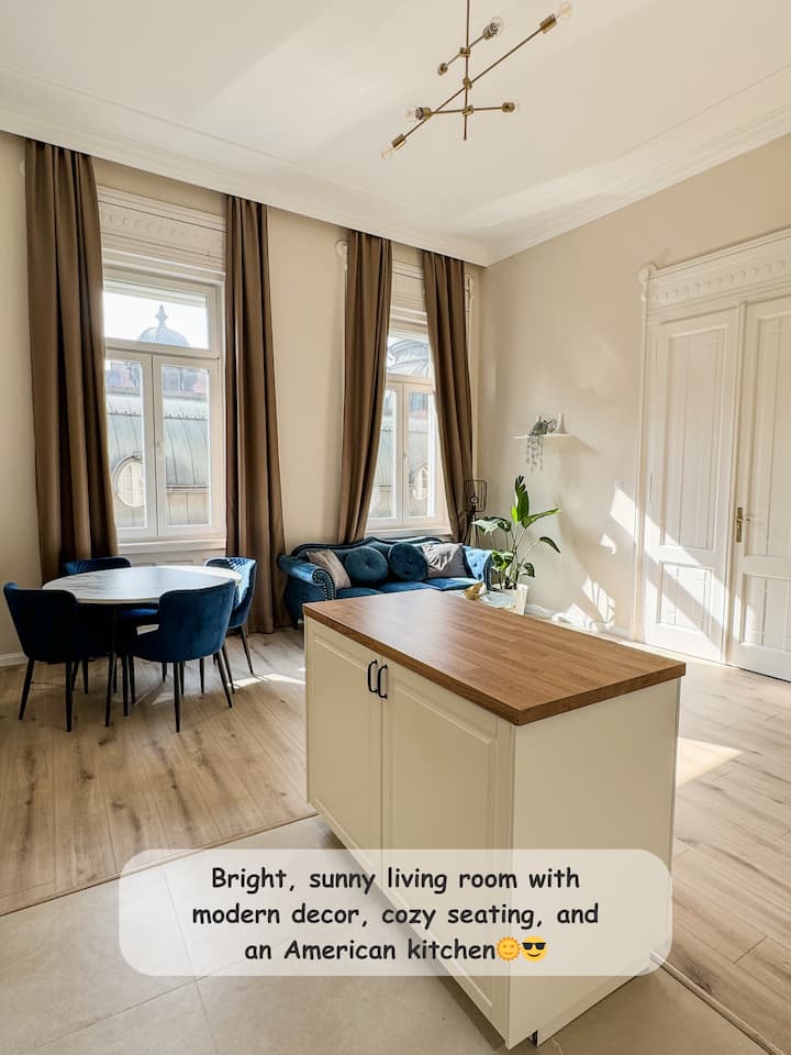 Stylish 3br In Central Budapest, Sleeps 9 - Budapest