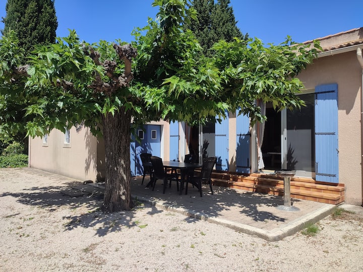 Maison Confortable Et Pratique Avec Grand Jardin - Vaucluse