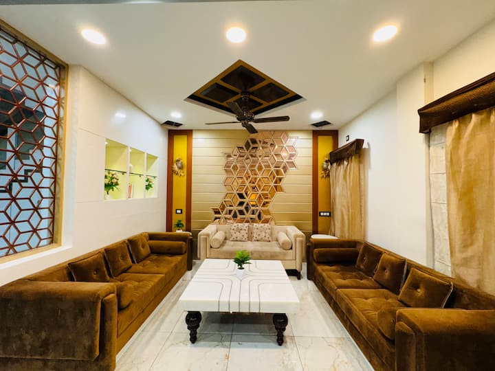 Home Escape 3bhk Luxury Duplex, Vijay Nagar - Indore