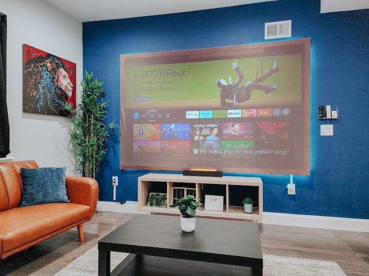 Royaleux | 4 King Beds | Sleep 16 | Pool Table - Philadelphia, PA