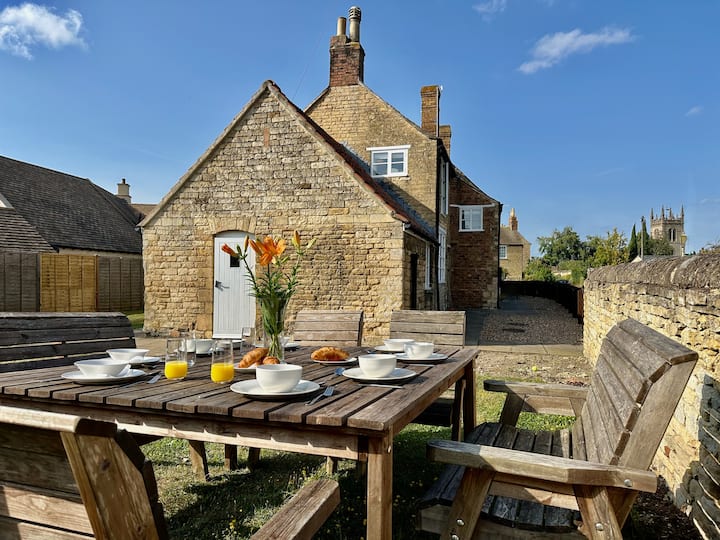 Wothorpe House - 4 Bedroom - Bourne
