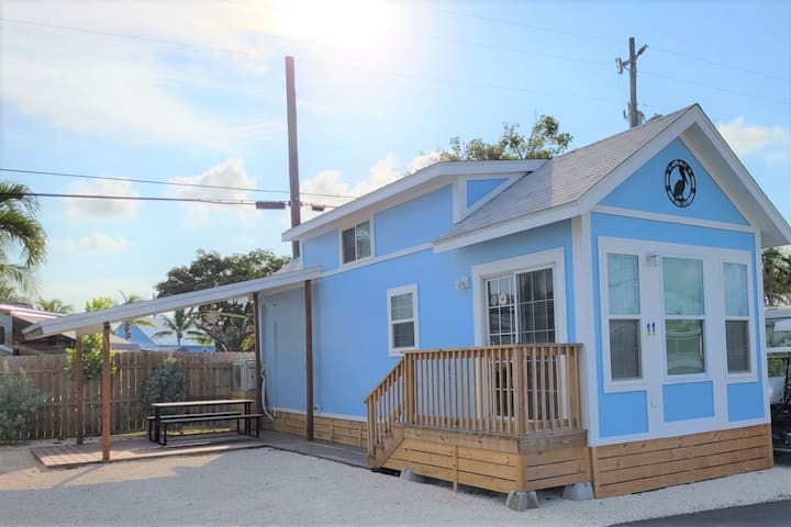 1 Bdrm Keys Cottage With Sleeping Loft| Sleeps 8 - Marathon, FL