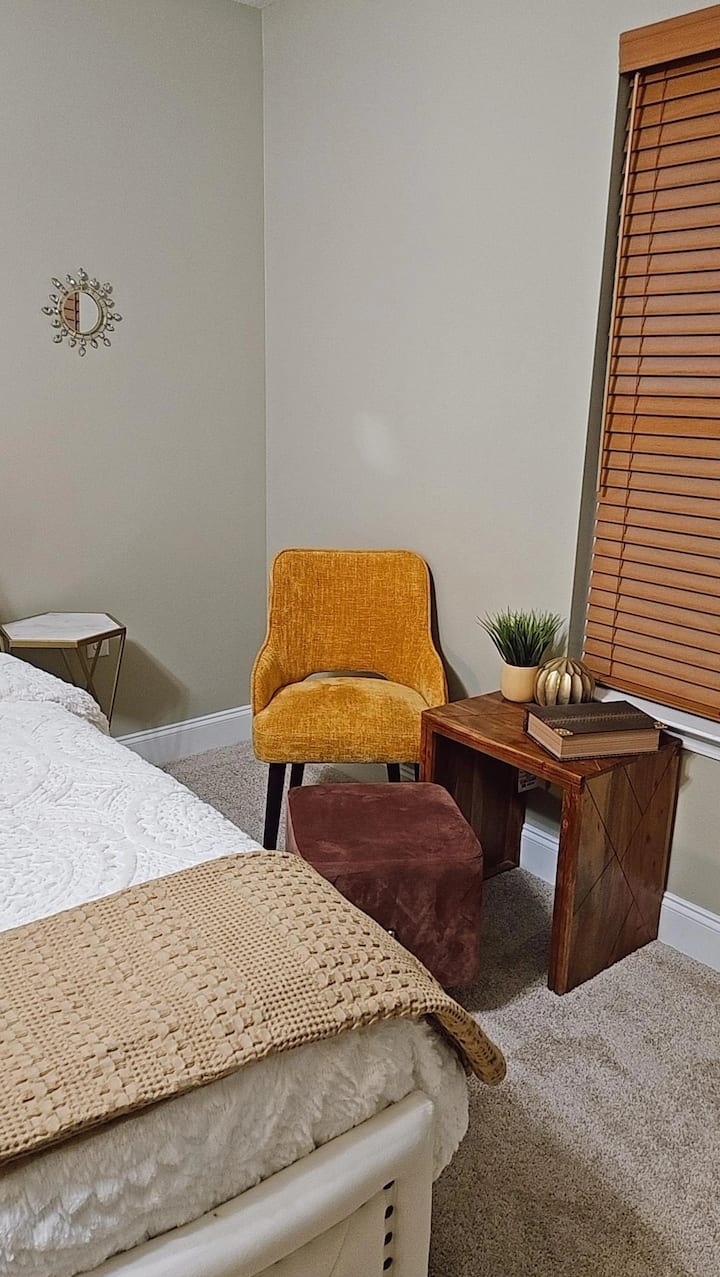 Spacious Emerald Coast Home - Navarre, FL