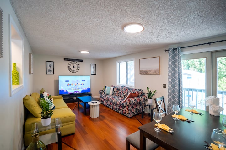 597 - 5br Medford | Cozy Stay Near Stone Zoo - Medford, MA