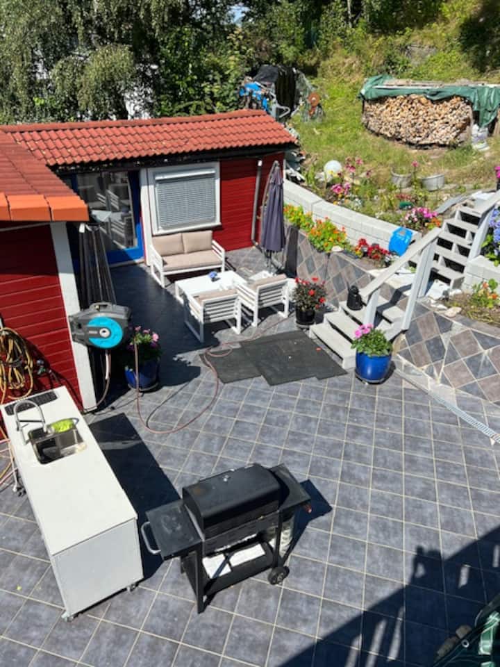 Flott Leilighet, Stor Uteplass - Kristiansand