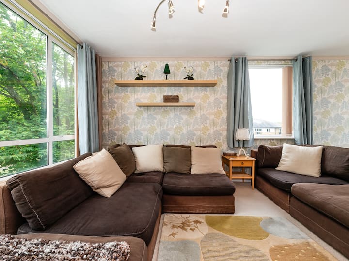 Stylish 1br Flat – City Convenience In Teddington - Surbiton
