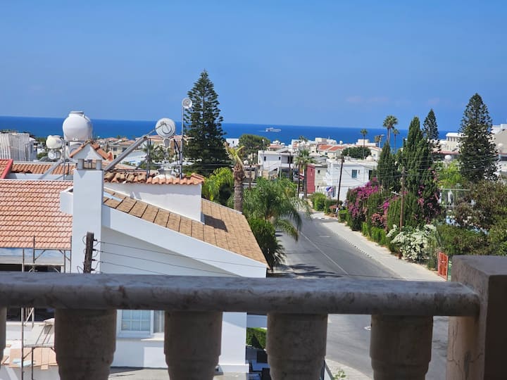 Estéa • Chloe's Holiday Apartment - Paphos