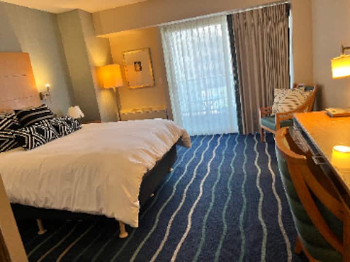 Ala Moana Hotel 11f Wonderful Lanai - Honolulu, HI