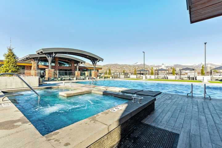 1min Delta |Pool & Hot Tub |King Bed |Gym |Parking - Salt Lake City, UT