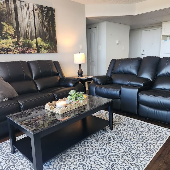 Great Two Bedroom Condo At Checkmate Hill - Red Deer