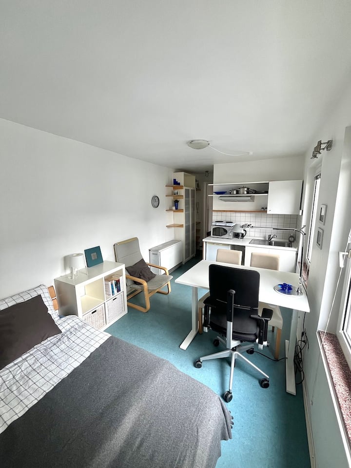 Kleines Apartment In Zentraler Lage - Düsseldorf