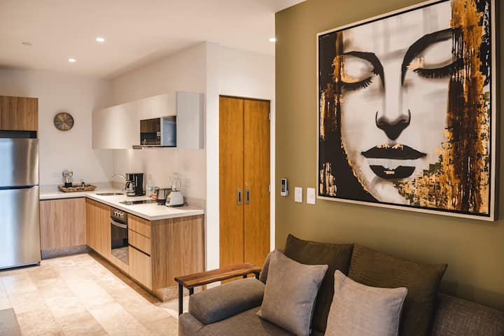 Chic Condo Steps To Beach W Rooftop Pool And Parki - Playa del Carmen