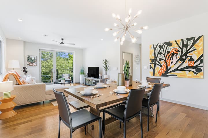 The Sparrow - Dogs, Rooftop Mural, Elevator - Asheville, NC