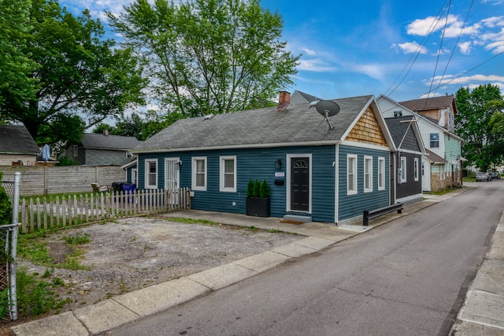 Ciff & Market Stay! 25% 2br - Walk To Food + Films - Cleveland, OH