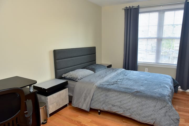 Bedroom 2 - Spacious Renovated Room For Rent - Concord, MA