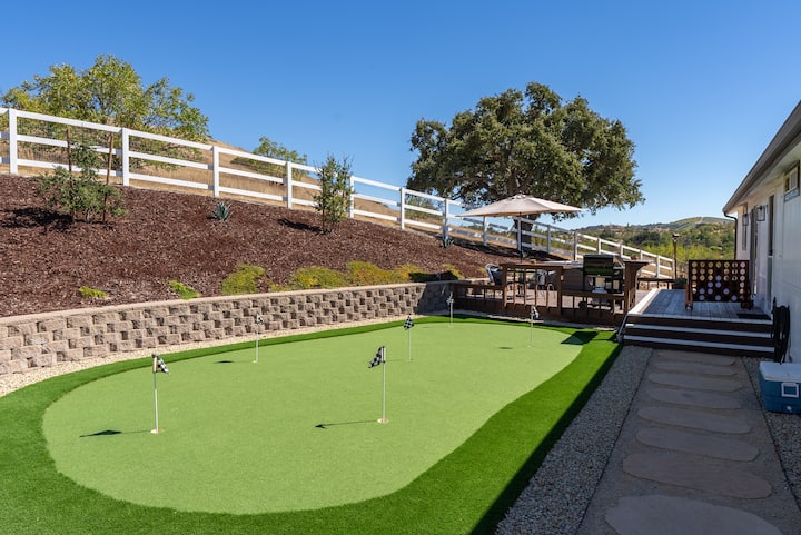 River Road Retreat! Hot Tub +  Barndominium - Paso Robles, CA