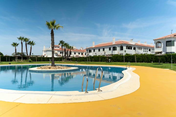 House 8p · Pool · Beach 200 M · El Rompido - El Rompido
