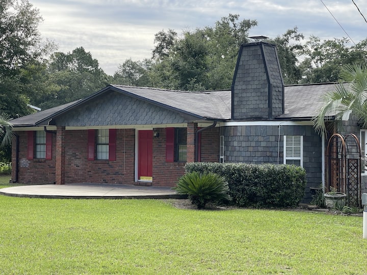 "Mi Casa Es Tu Casa" Bonus Game Room| I-75 -3 Min - Lake Lorraine, Lake City