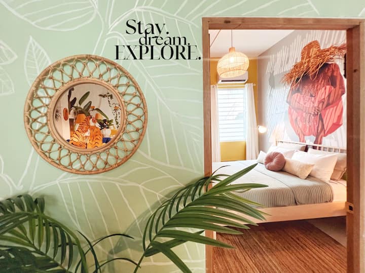 Walk To Beach!「4 Bedroom」vacation Home W Balcony! - San Juan