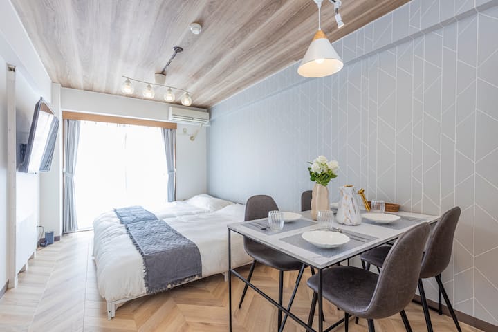 【長期滞在】【307】東京/ アニメの街池袋2分/ダブルベッド2台/ 最大4名宿泊可能/b037 - Ikebukuro