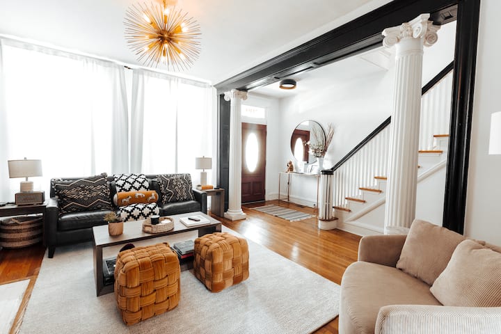 Designer 3br Retreat In The Fan | Bold Style - Richmond, VA