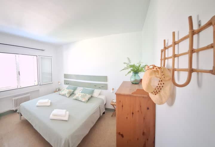 Acogedor Apartamento Al Lado De La Playa - Sitges