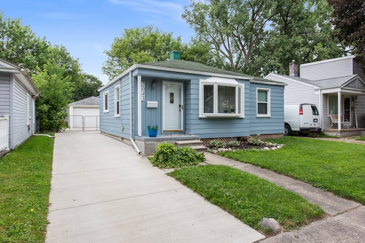 Ferndale Place - Ferndale, MI