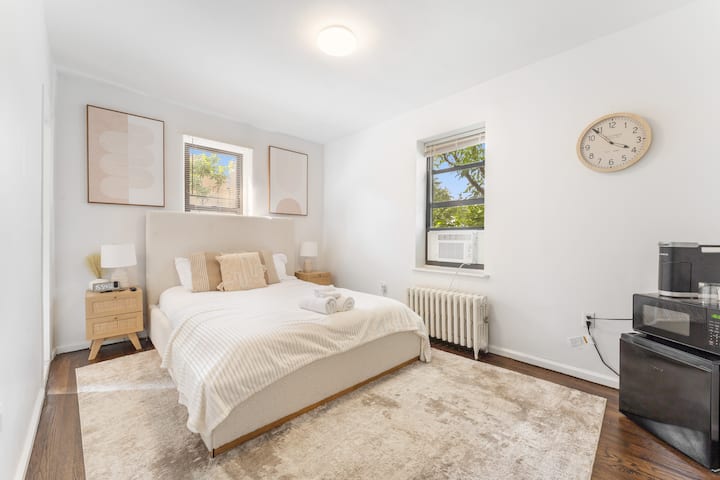 Discover Bay Ridge: Comfortable Studio Hideaway - New York