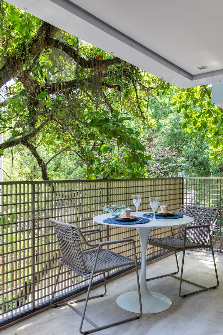 2br, Artistic Hideway, Leblon Gem With Balcony - Rio de Janeiro