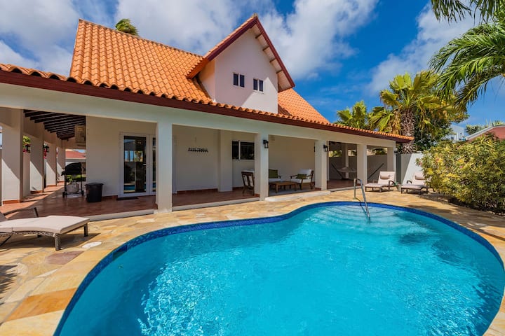 Private Pool | Newly Renovated | Amazing Location - Aruba