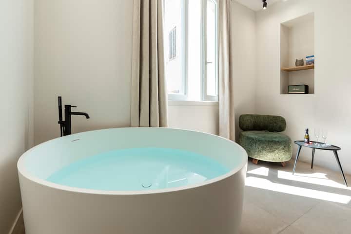 Suite Avec Baignoire Ronde - Hyper Centre - Calanques de Marseille