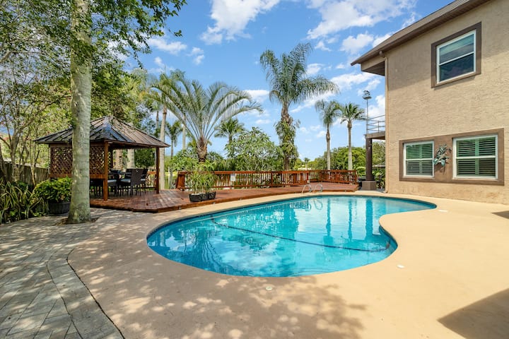 The Oasis House - Cocoa, FL